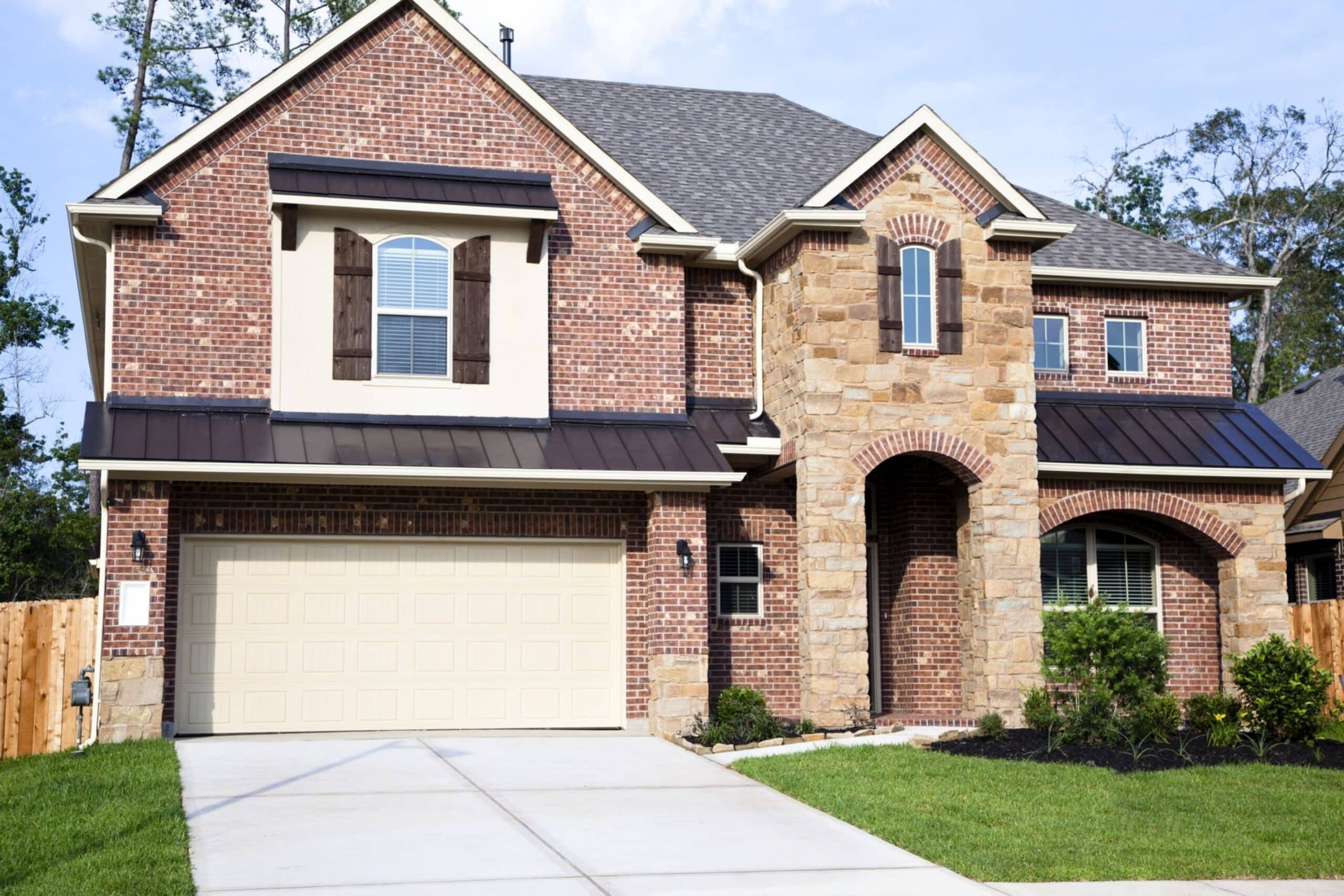 A Guide to Safely Opening Your Garage Door with a Broken Spring: Expert ...