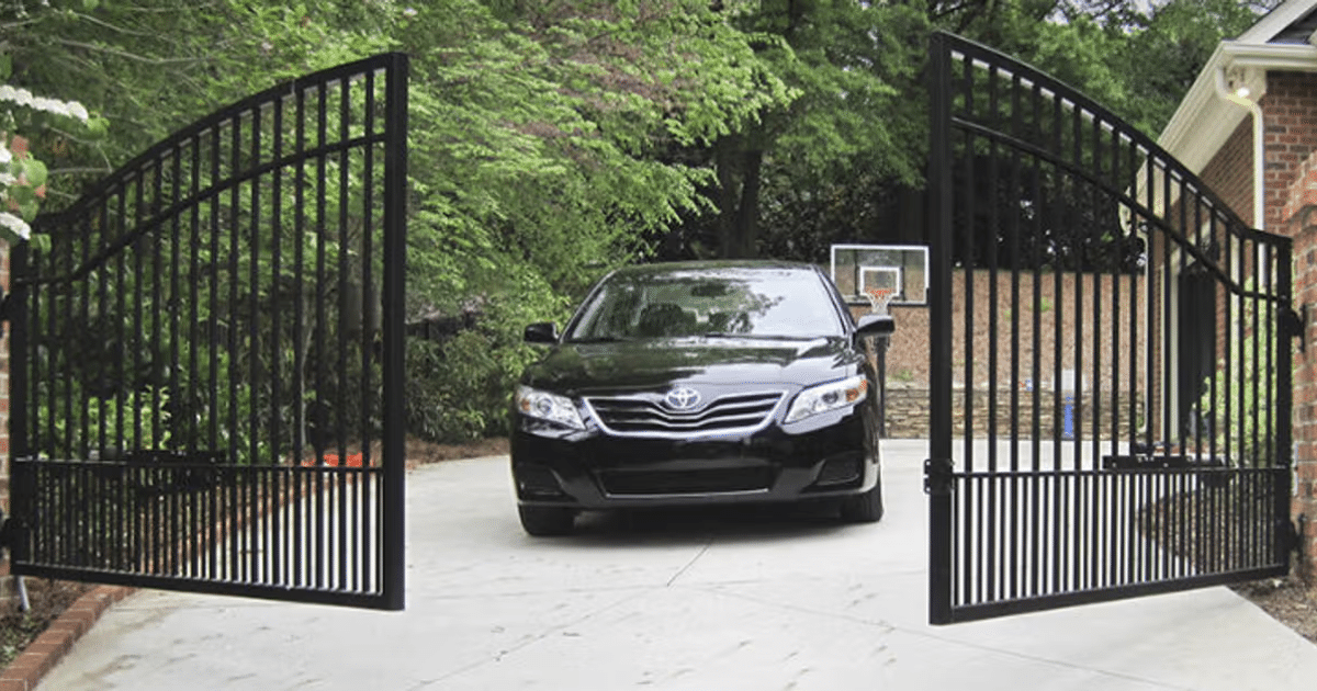 electric gates for driveways (What to Know in 2025)